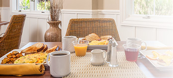 Hotel in Pacific Grove CA | Lighthouse Lodge & Cottages
